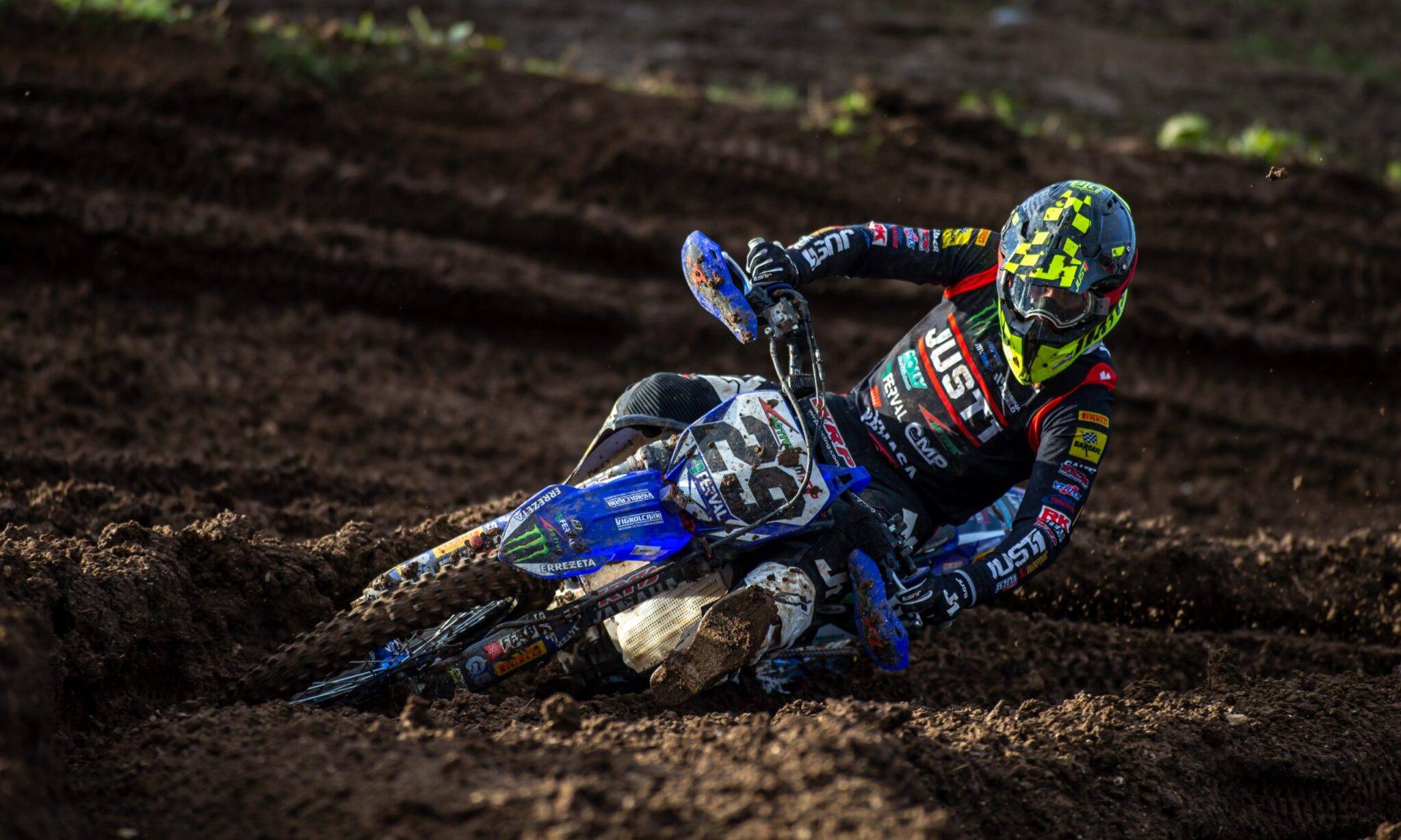 Raceday Simulation Training: Jacobi at the top of the field