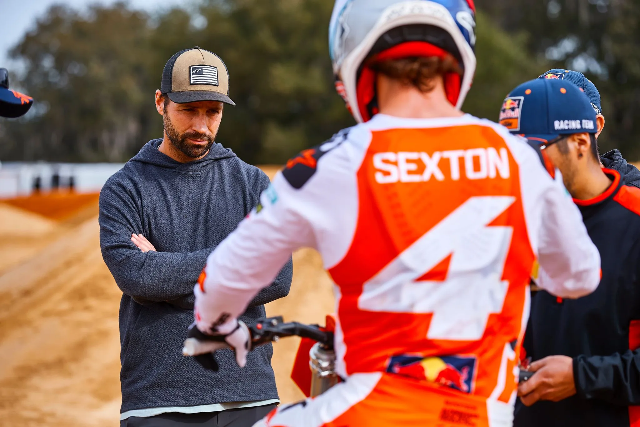 Der Österreicher, der Sexton, Kitchen und Vialle trainiert