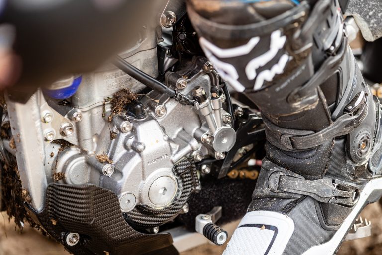 Technik-Offensive bei HRC: Neue Honda CRF 450 feiert MXGP-Debüt