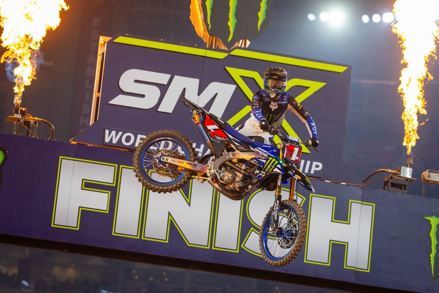 Haiden Deegan pulls away – Levi Kitchen pays the price for a bad start.